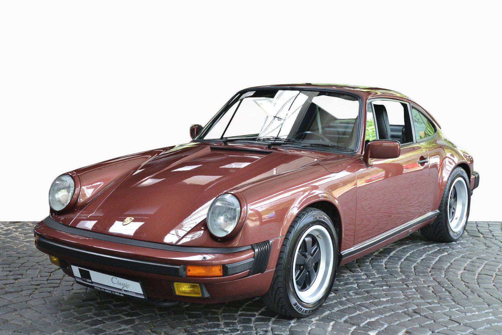 CC122092-72 - Levy Classic Cars