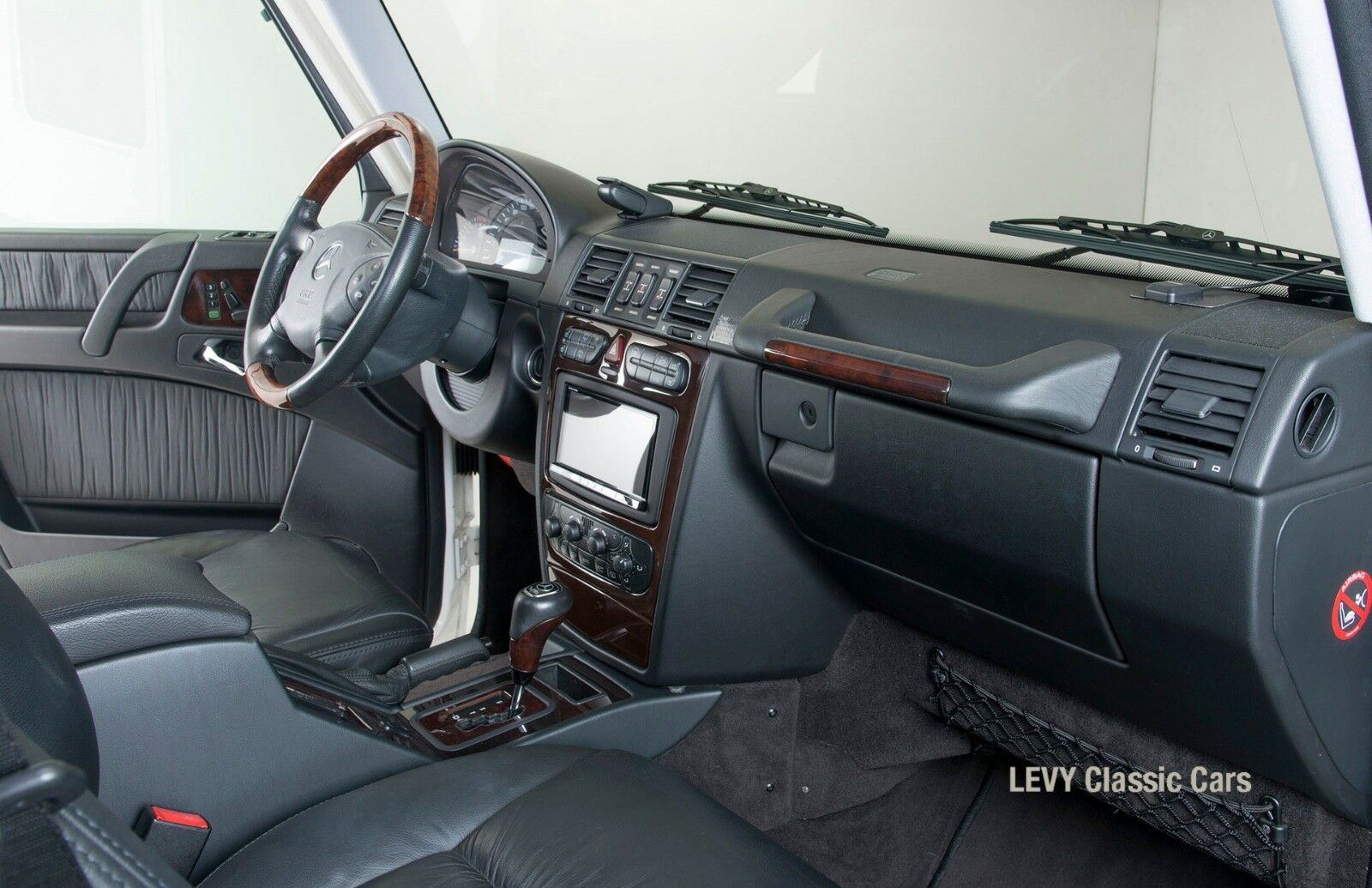 CC57396-51 - Levy Classic Cars