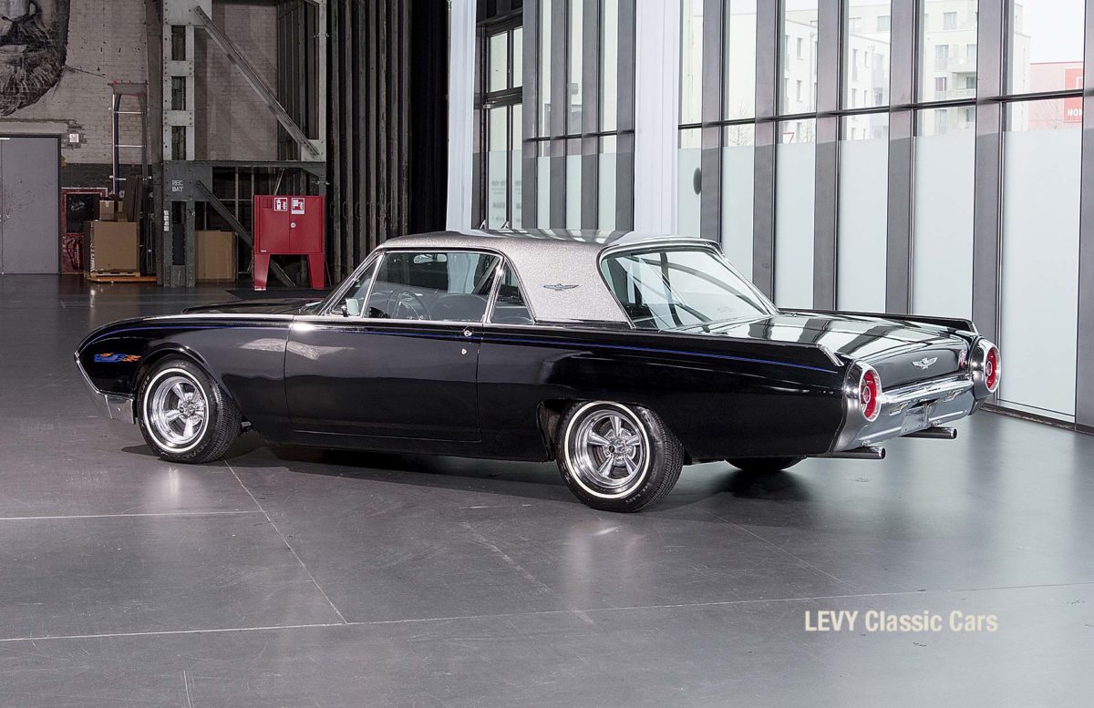 Ford Thunderbird Bullet Bird Coupe 079 - Levy Classic Cars