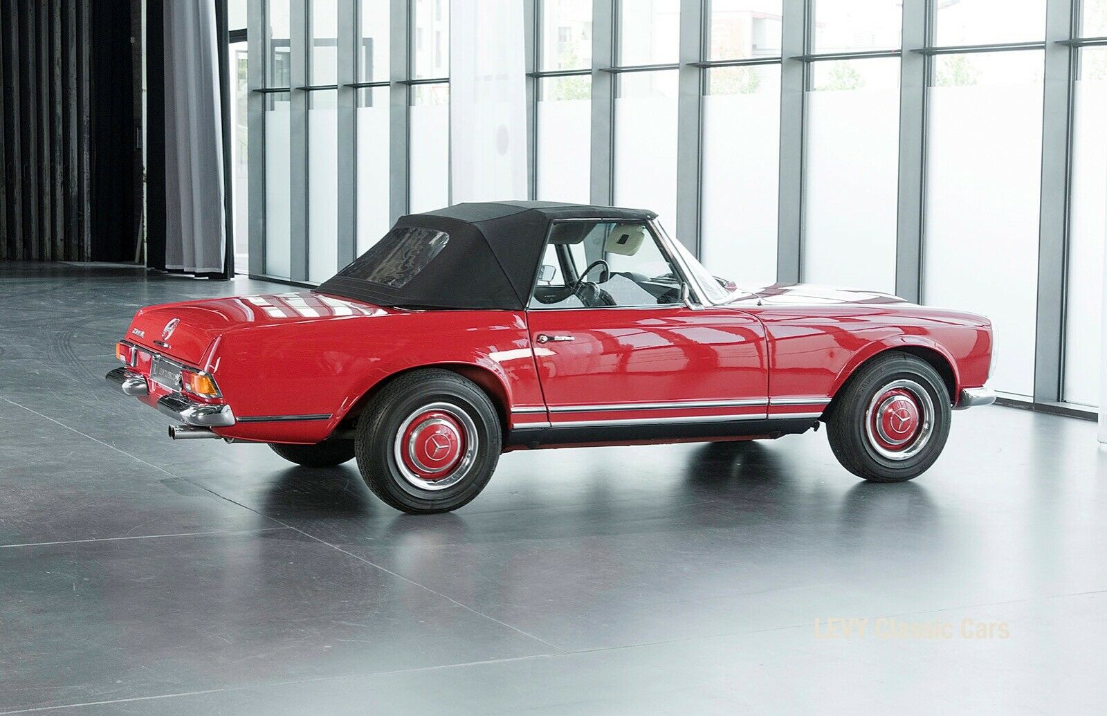 CC03814-37 - Levy Classic Cars