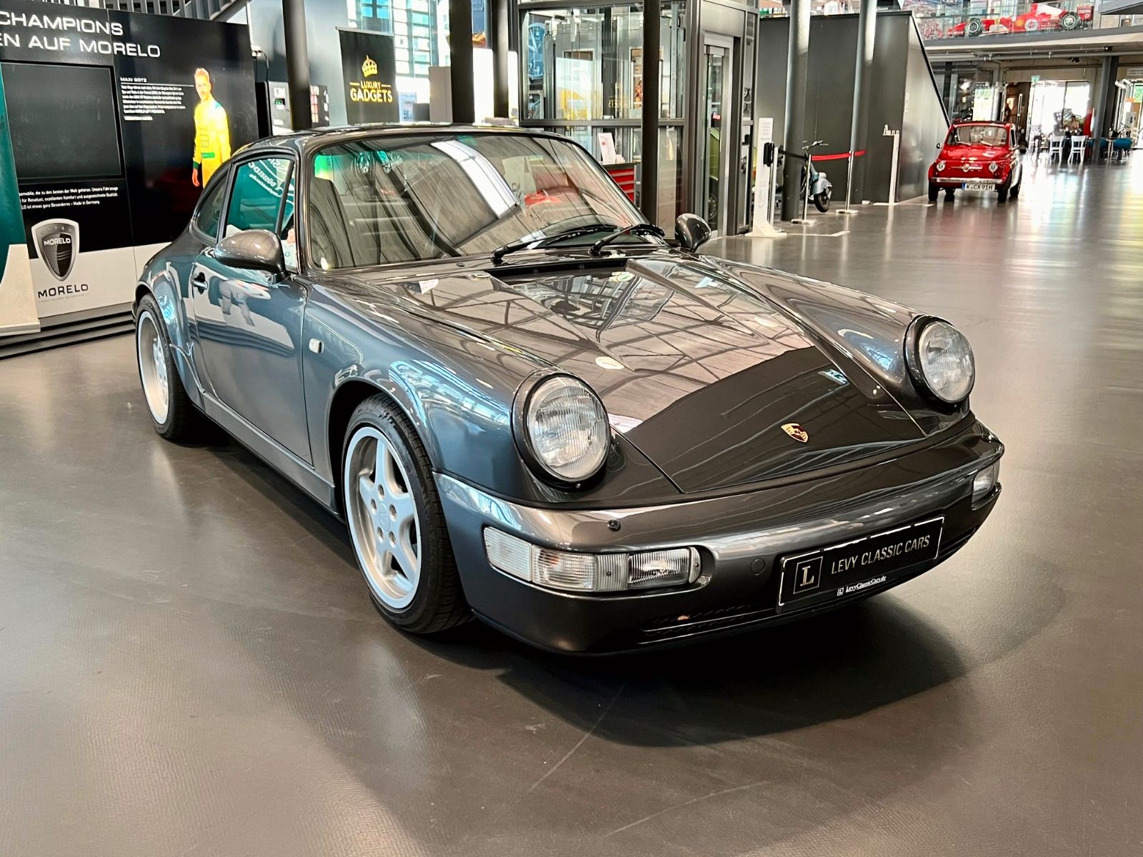 CC07391-17 - Levy Classic Cars